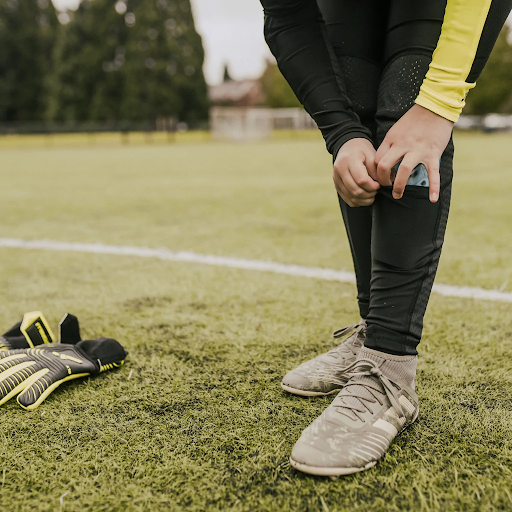 The Anti-Turf Burn Buyer’s Guide for Soccer Players | Storelli